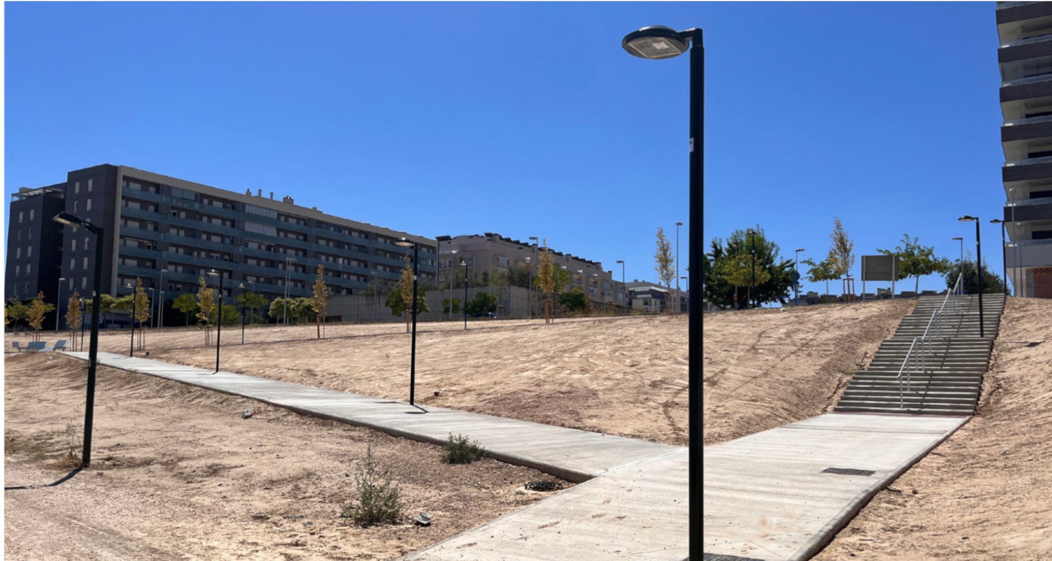 Las nuevas rampas peatonales de Parque Venecia tendrán arbolado próximamente - Diario de zaragoza